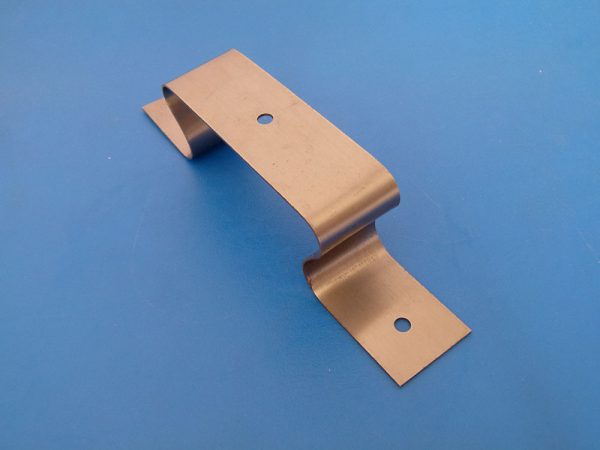 Omega Clips, Spring Steel, 30mm wide 80mm long 45mm high: CEVaC IF5610