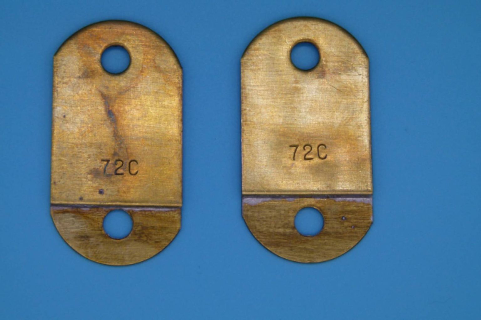 Fusible Link short 58x30mm, 6mm hole on 32mm cen, 72 deg: CEVaC DA620